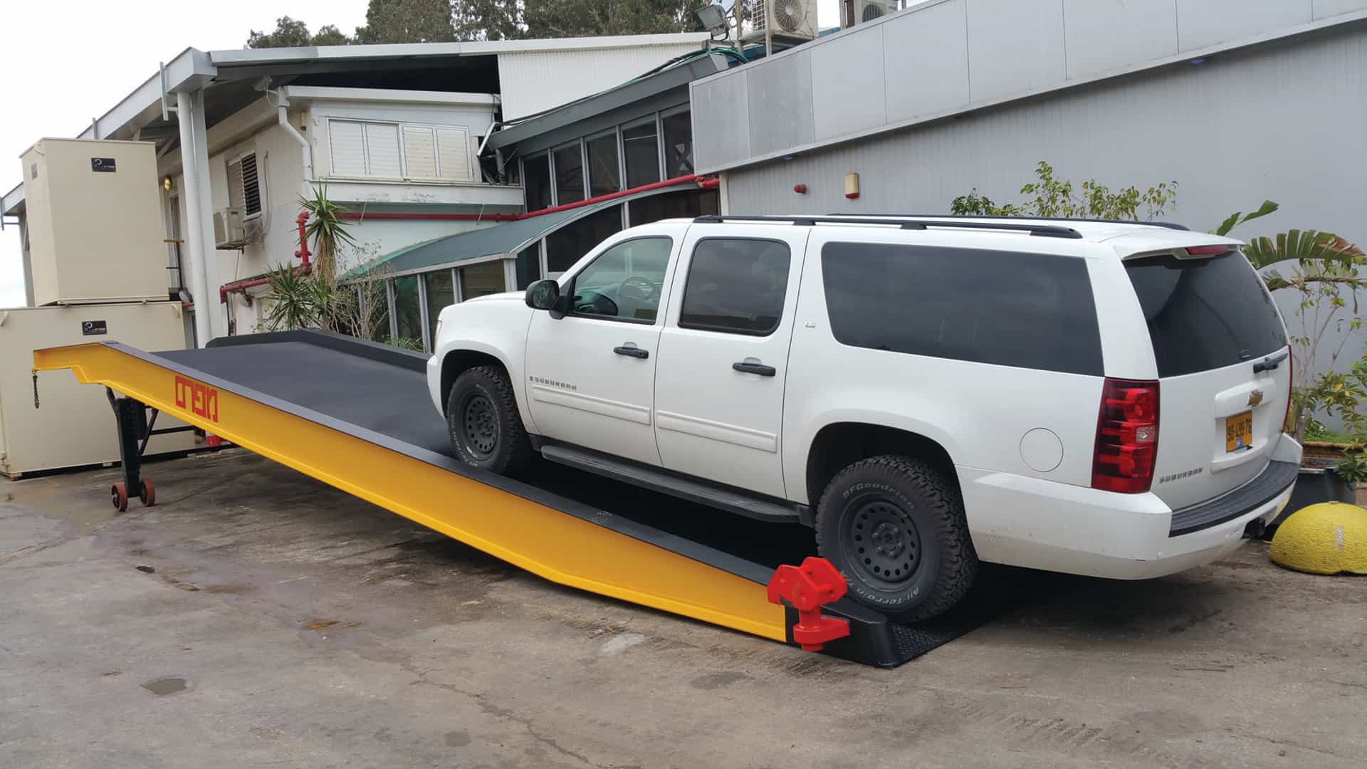 Mifram Mobile Ramp For Uploading Containers | Mobile Ramps